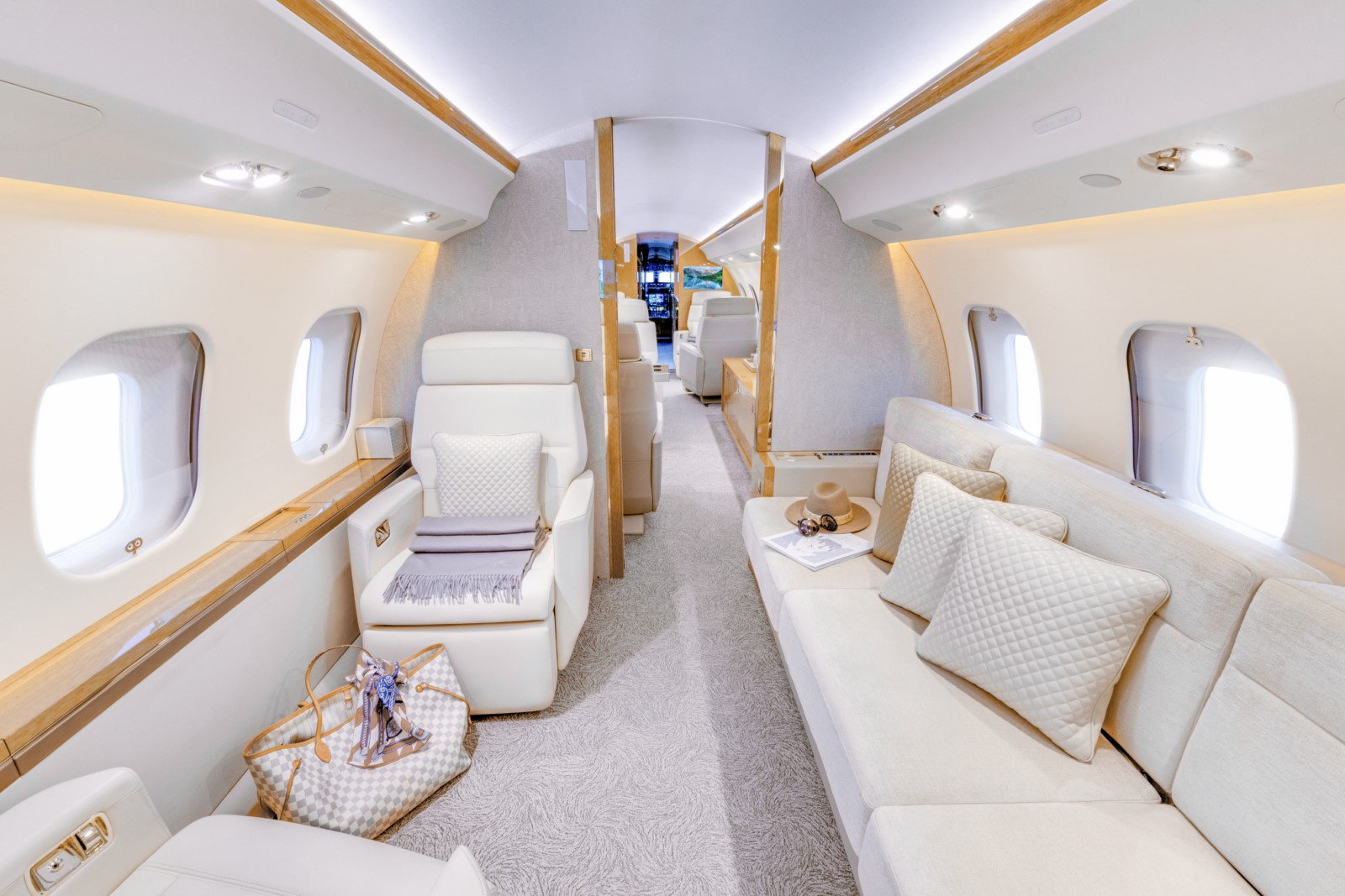 BOMBARDIER GLOBAL 6000 - Private Jet - Global Jet